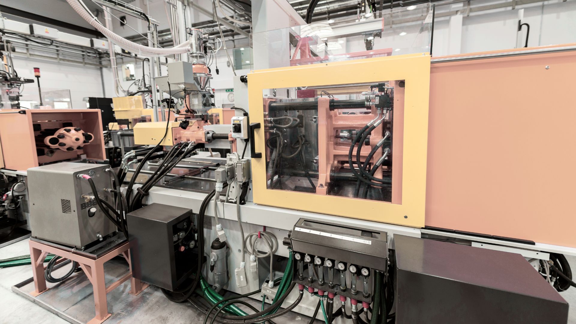 Custom Plastic Injection Molding Pakistan | Precision Manufacturing ...